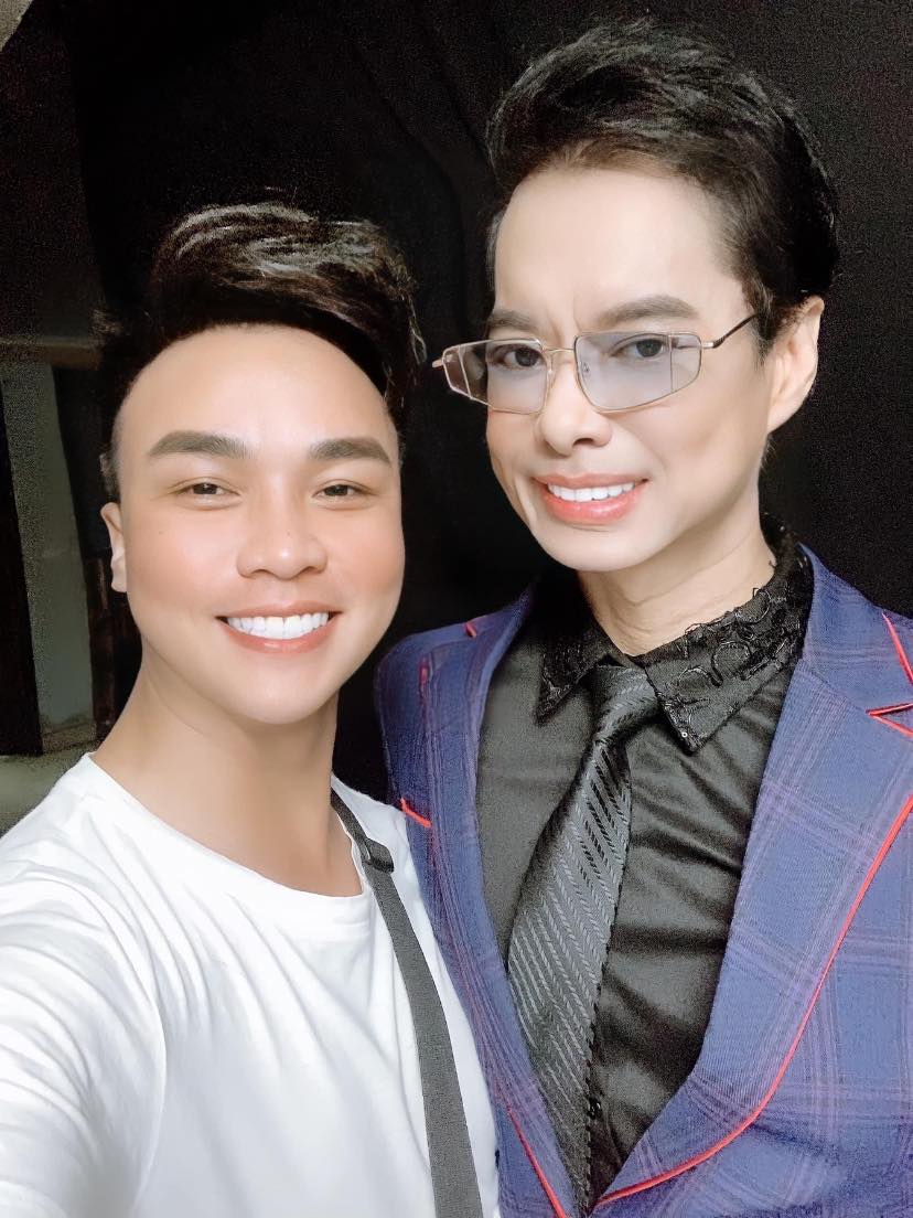 Tin tối 4/10: Ngọc Sơn xuất hiện hậu bị kết luận vi phạm pháp luật; Quan hệ thật của Mr.Đàm và vợ cũ